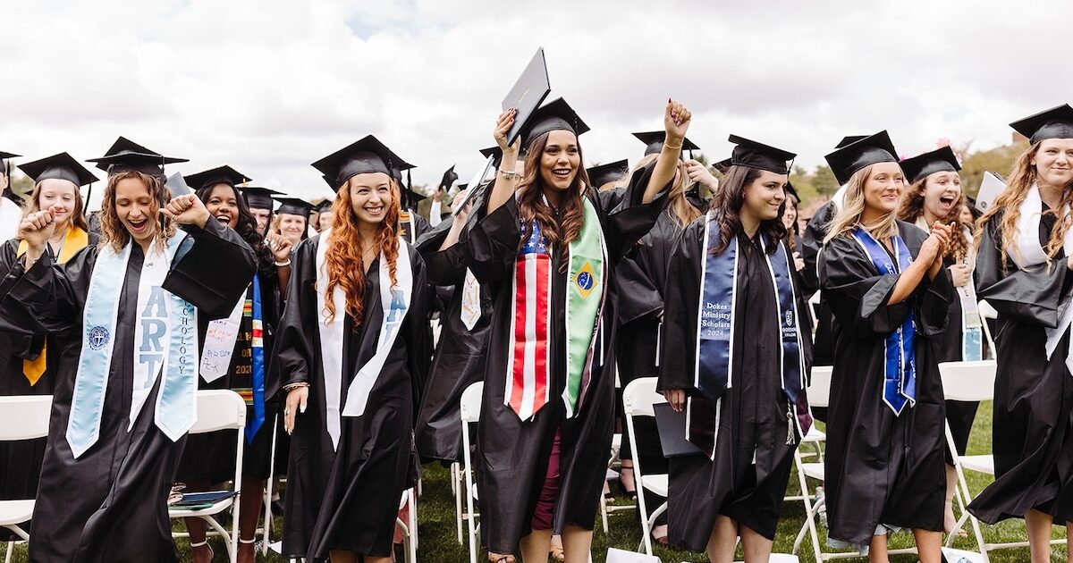 Gordon Celebrates 132nd Commencement | Gordon College